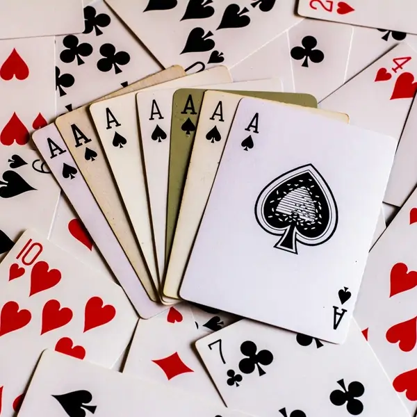 Simple Simon Patiens – Regler & Guide - 2025